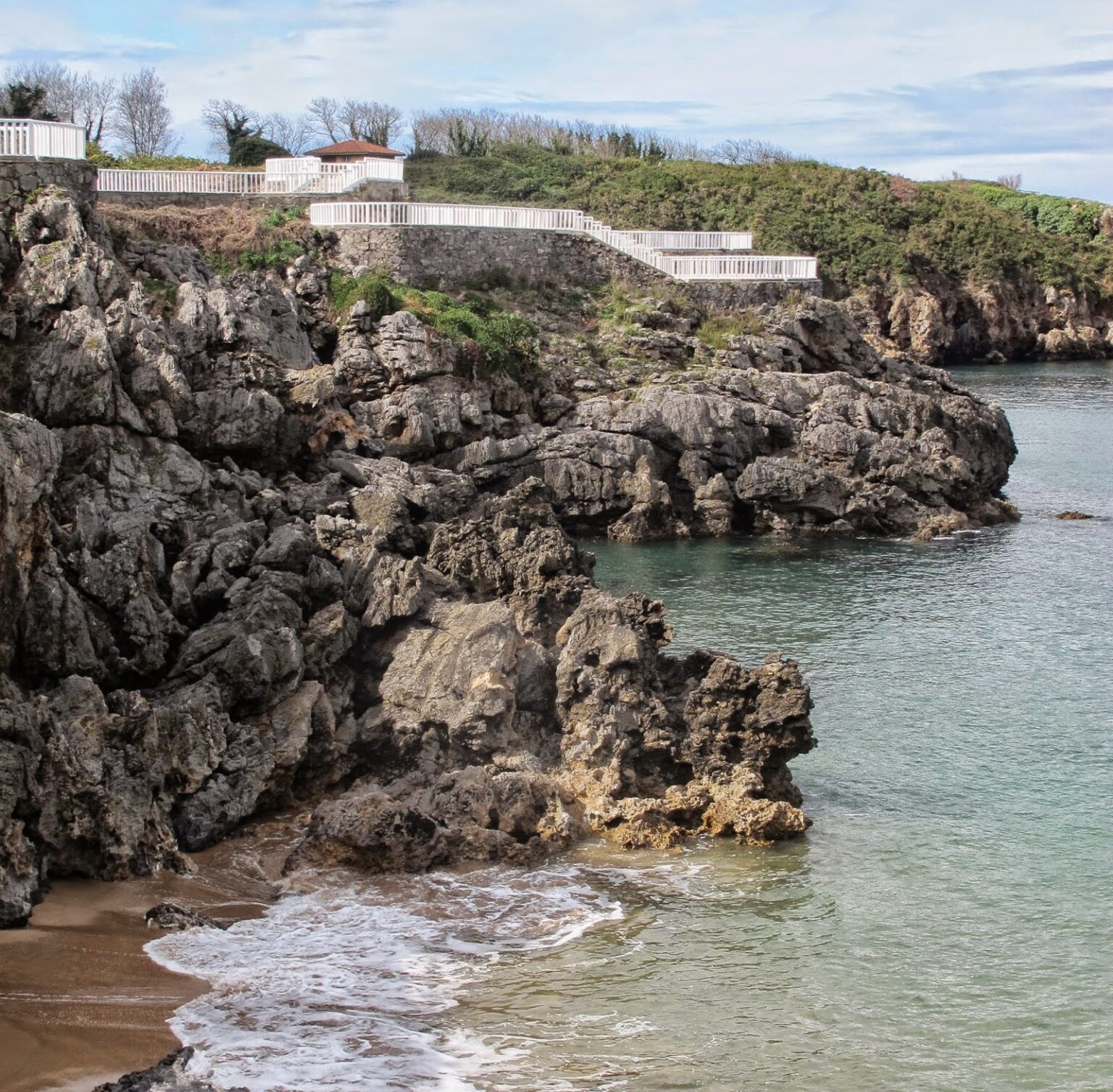 Lavado de cara para la ciudad de vacaciones de Perlora | Candás 365