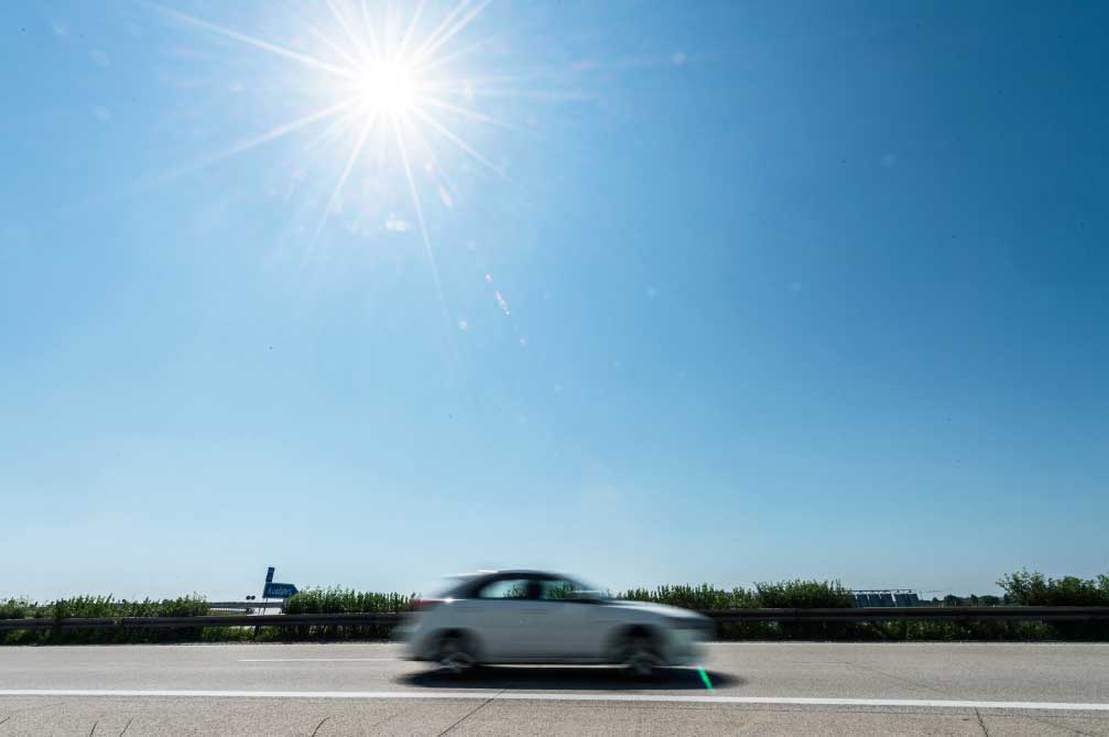 Cómo protegerse de la radiación solar en el coche | Candás 365