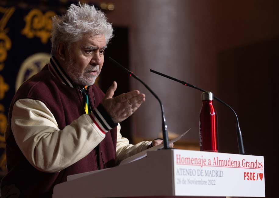 La nueva película de Almodóvar: «Extraña forma de vida» | Candás 365